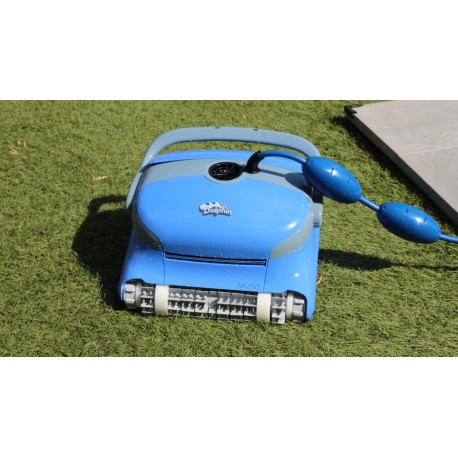 Robot DOLPHIN M250, la propreté assurée pour votre piscine